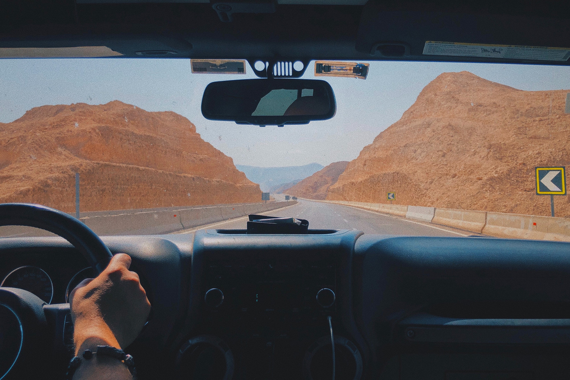 Quais As Precauções Que Deve Ter Ao Conduzir No Estrangeiro Com O Seu